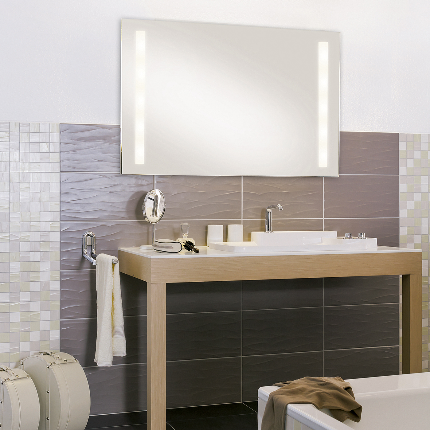 Top Light FineLine LED crystal mirror illuminated, satin finish Size ...